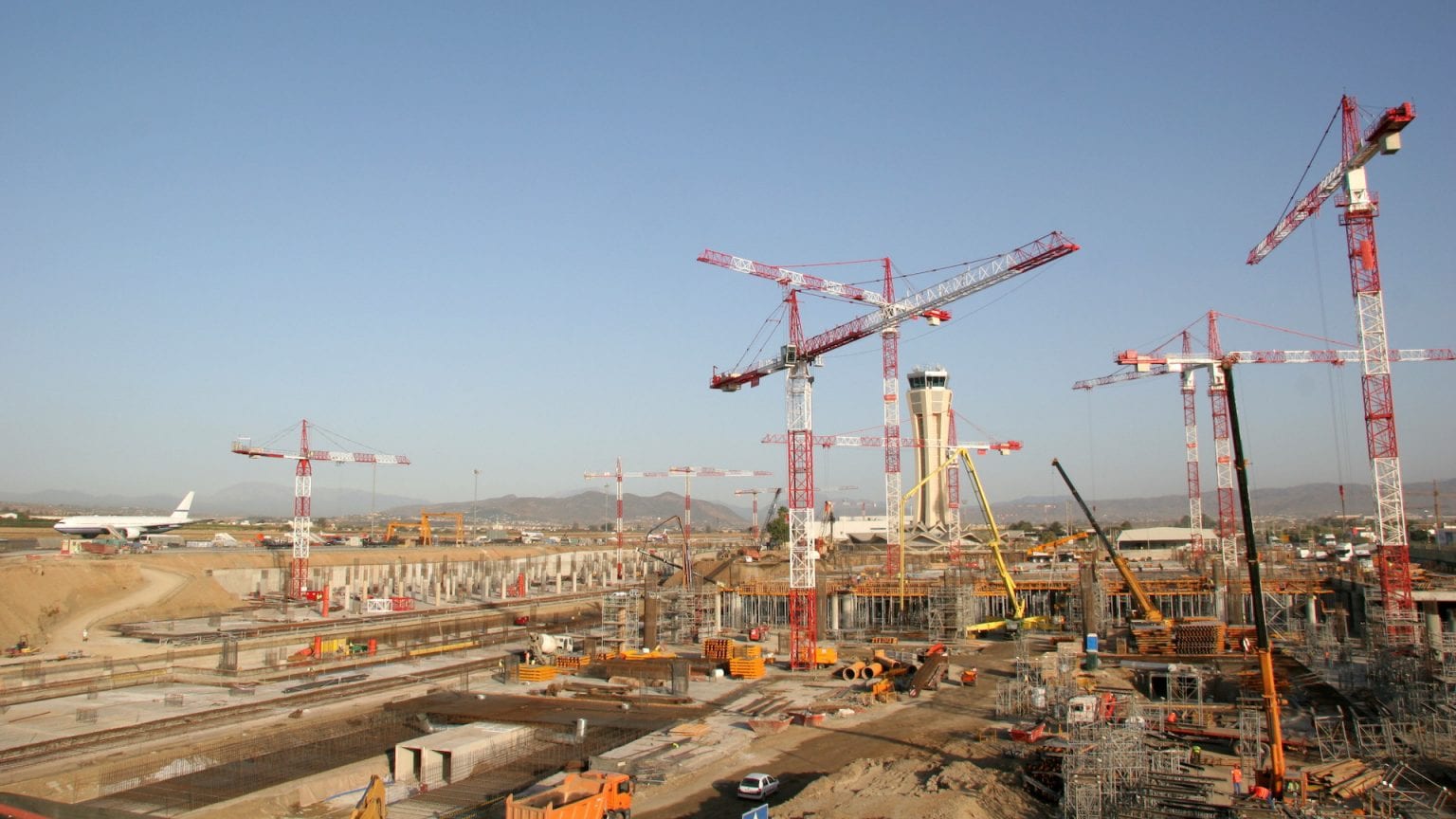 10 of the Most Incredible Construction Time Lapse Videos of the Year