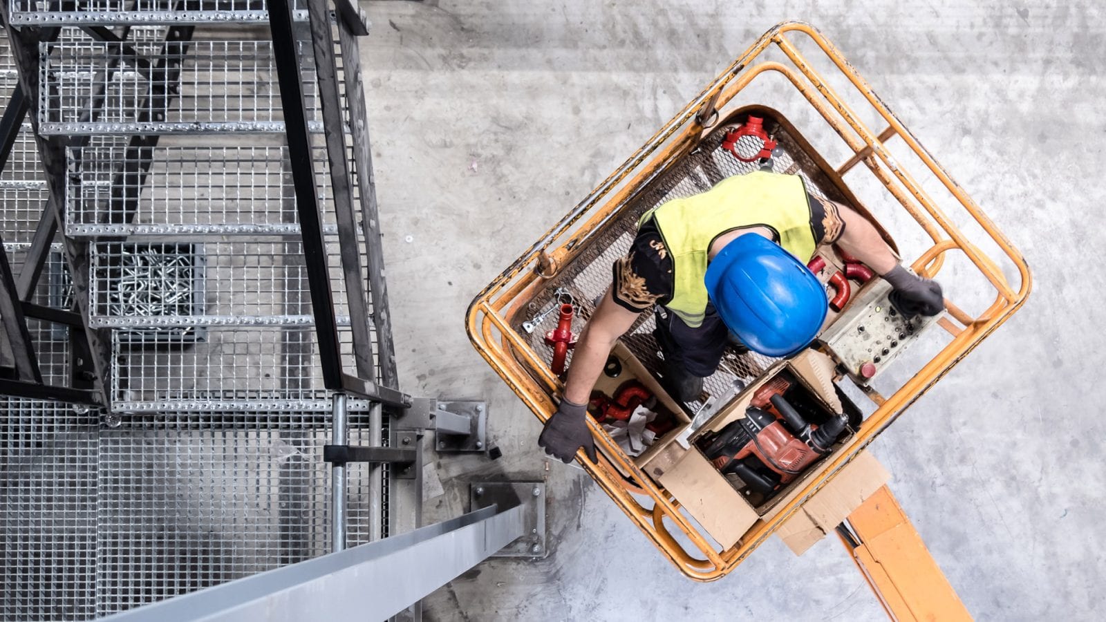 How Electrical Contractors Can Utilize Technology to Overcome Jobsite ...