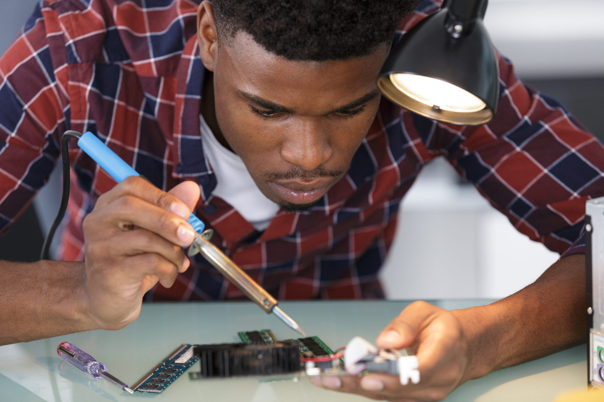 Capacitors: Everything You Need to Know - Fusion Blog